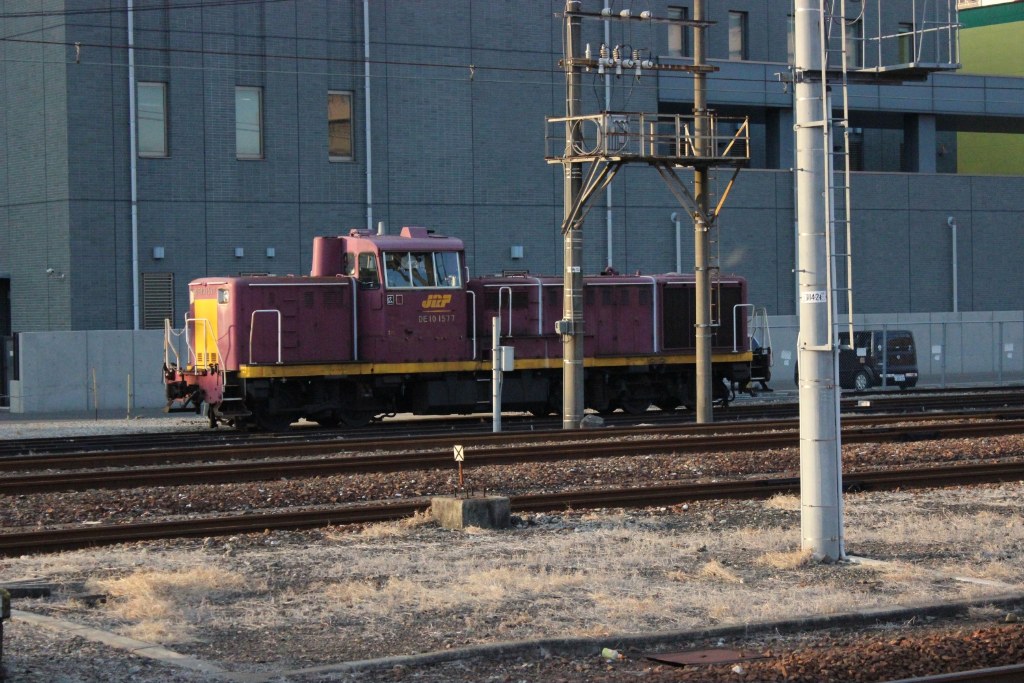 DE10-1044とDE10-1577解体待ちに・・・: 人皮挟美の備忘録